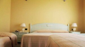 Hotel Solki (Sardinia, Carbonia-Iglesias, Sant'Antioco, Piazzale Sandro Pertini), otel  Sant'Antioco'dan
