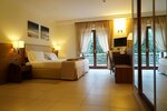 Best Western Suites & Residence Hotel Napoli (Campania, Province of Naples, Via Antiniana, 19), otel  Campania'dan