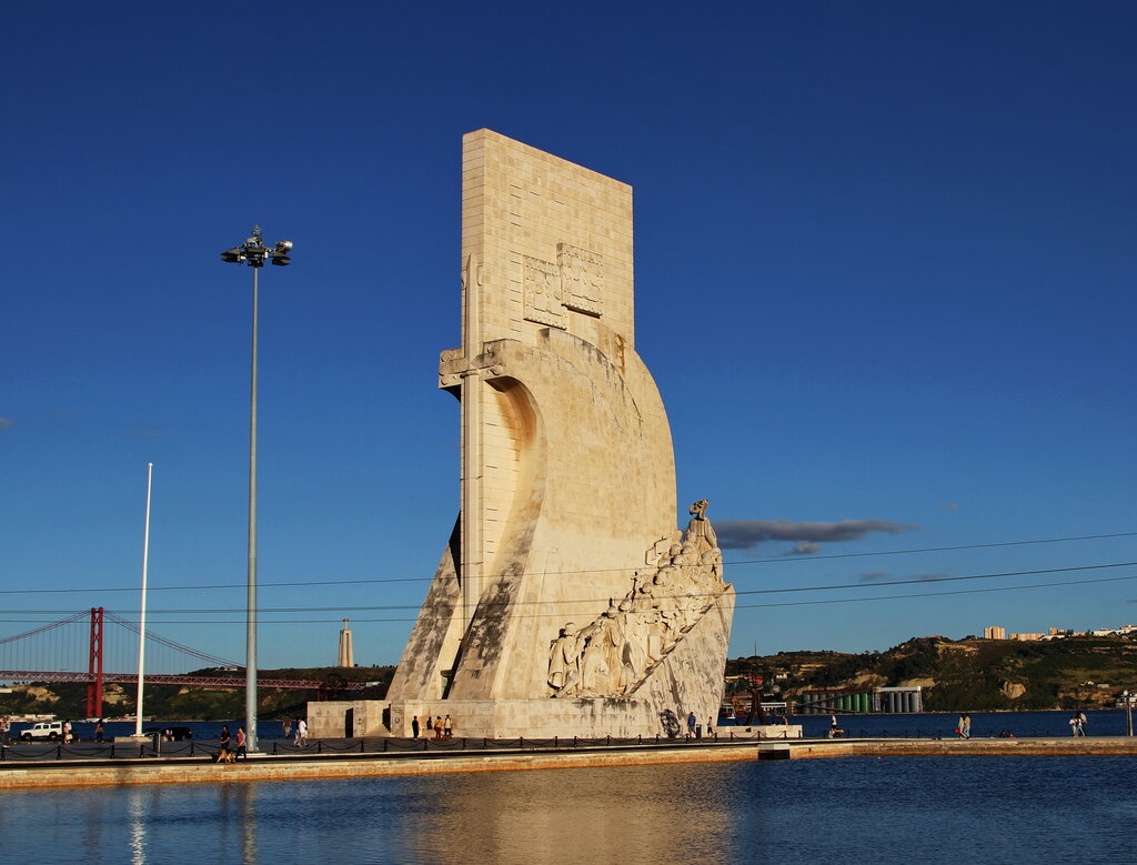 Anıt, heykel Padrão dos Descobrimentos, Lizbon, foto