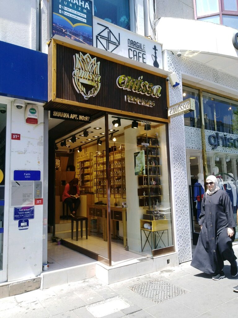 Kozmetik ve parfümeri mağazaları Emissa Perfumes, İstanbul, foto