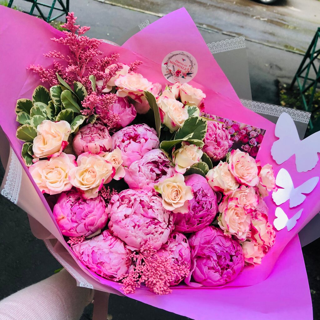 Çiçek teslimatı Mirodale Studio, Moskova, foto