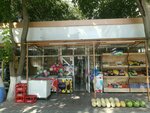 Grocery store (Tashkent, Chilanzar District, Almazar Residential Area), market  Taşkent'ten