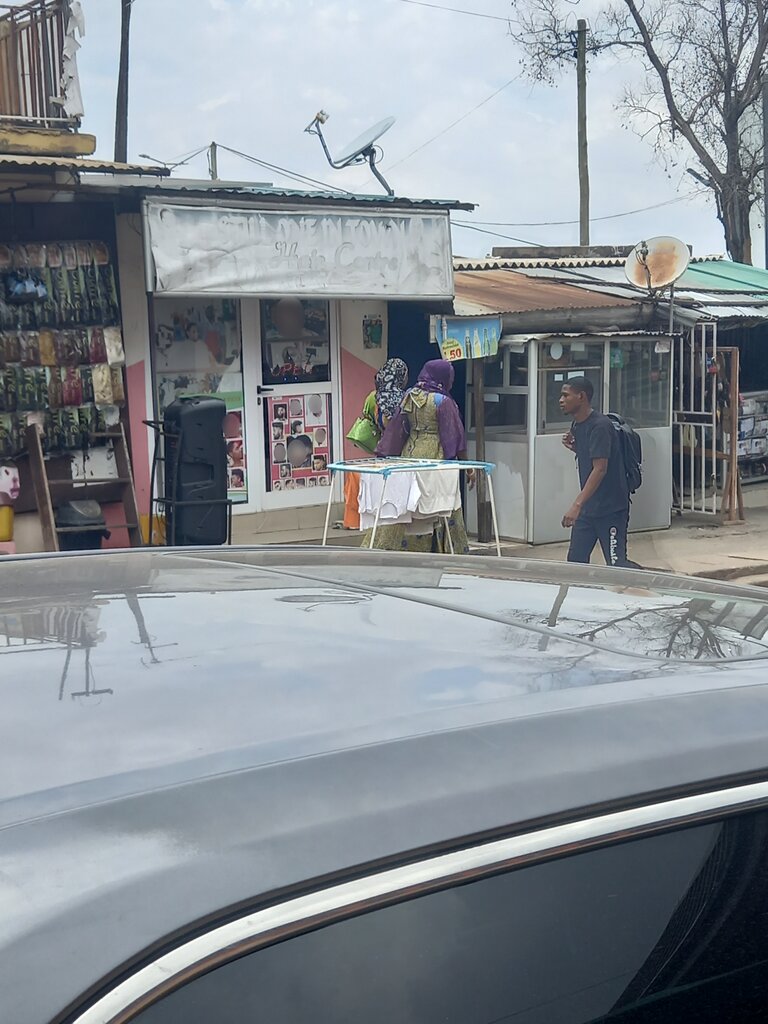 Kuaförler Still One In Town Hair Centre, Akra, foto