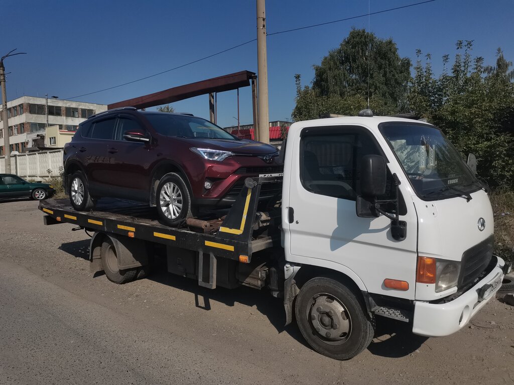 Çekici hizmeti Evakuator 22, Altayski krayı, foto