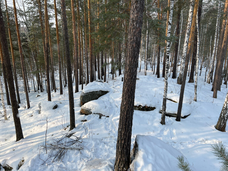 Dağ zirvesi Скалы Макуша, Yekaterinburg, foto