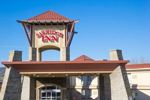 Quality Hotel & Conference Centre (Alberta, Peace River), otel  Peace River'dan