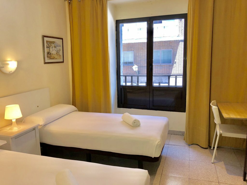Otel Hostal Arriaza, Madrid, foto