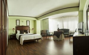 Hotel Libertador (Loja), otel