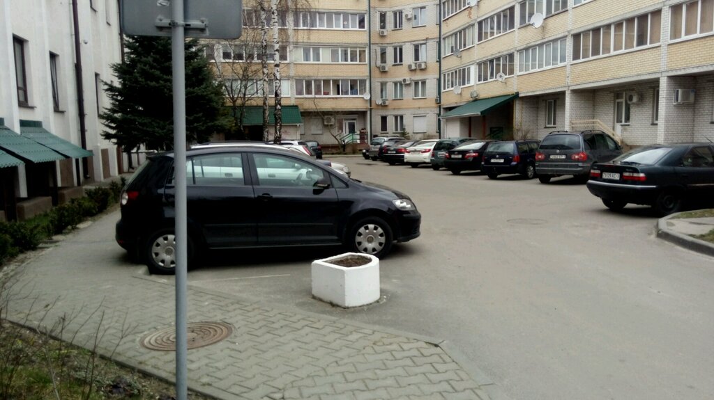 Otoparklar Автомобильная парковка, Brest, foto