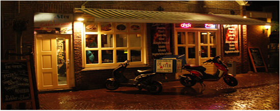 Restoran De Ster Shoarma Pizzeria Bezorglijn, Ommen, foto