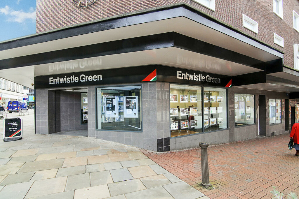 Arazi dizisi Entwistle Green Sales and Letting Agents Bolton, Bolton, foto