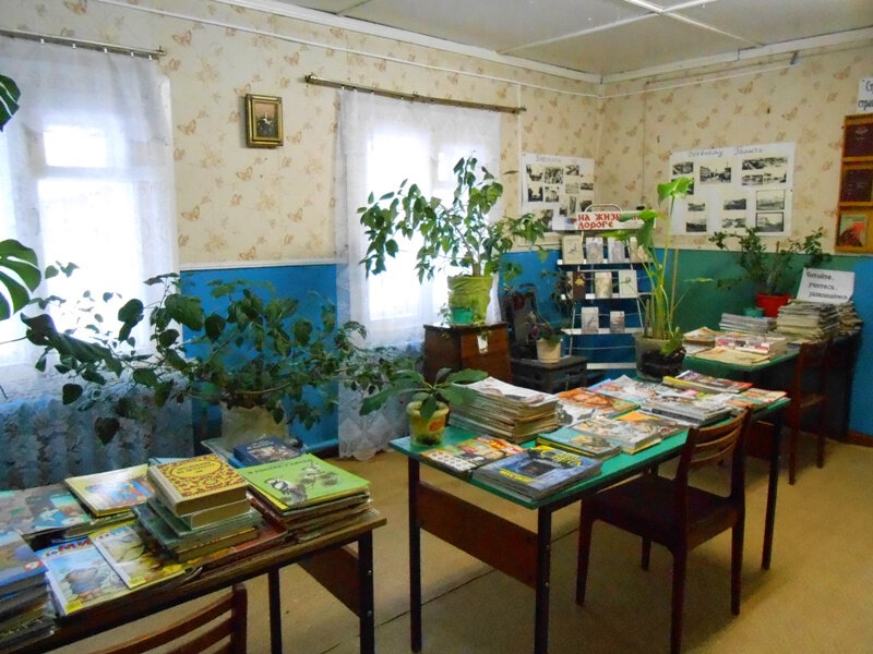Kütüphaneler Митинская сельская библиотека-филиал № 16, Kostromskaya oblastı, foto