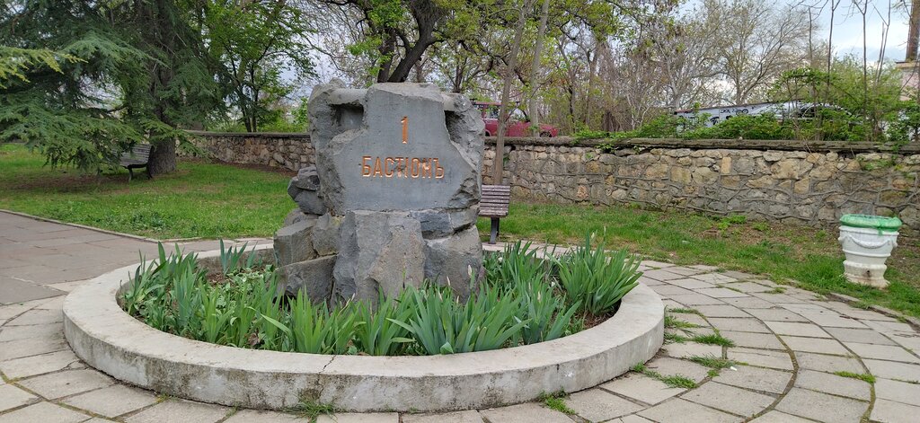 Turistik yerler Оборонительная казарма 1-го Бастиона, Sevastopol, foto