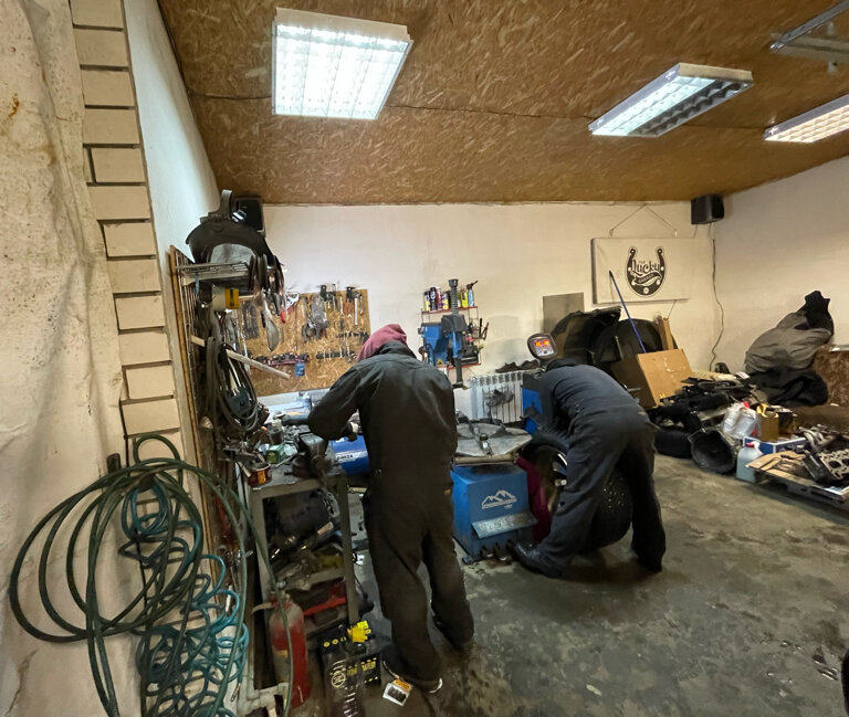 Oto lastik tamiri The Lucky garage, Sarov, foto