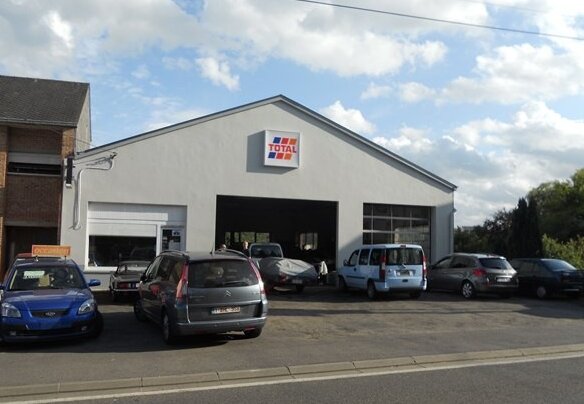 Otomobil servisi Garage du Centre - Saint-Léger, Lüksemburg, foto