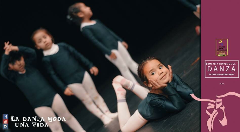 Dans okulları Escuela De Danza Guadalupe Chavez, , foto