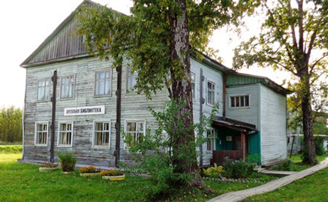 Kütüphaneler Oparinskaya tsentralnaya biblioteka im. N. A. Yakhlakova Mkuk, Kirovskaya oblastı, foto