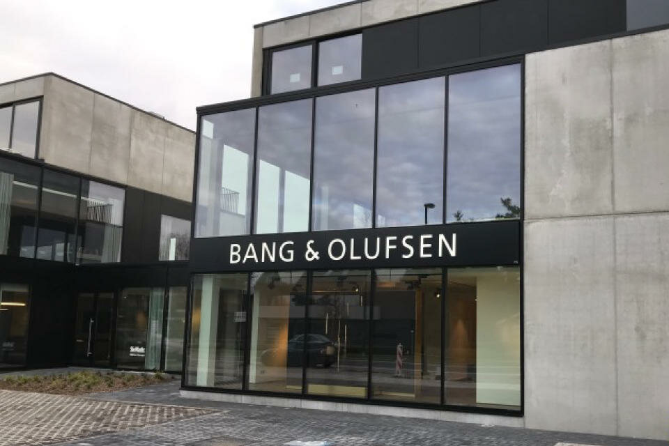 Elektronik eşya mağazaları Bang & Olufsen, Doğu Flandre, foto