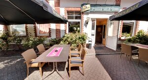 Artemis Restaurant (Johannischorstraße No:1, Stralsund), restoran  Stralsund'dan