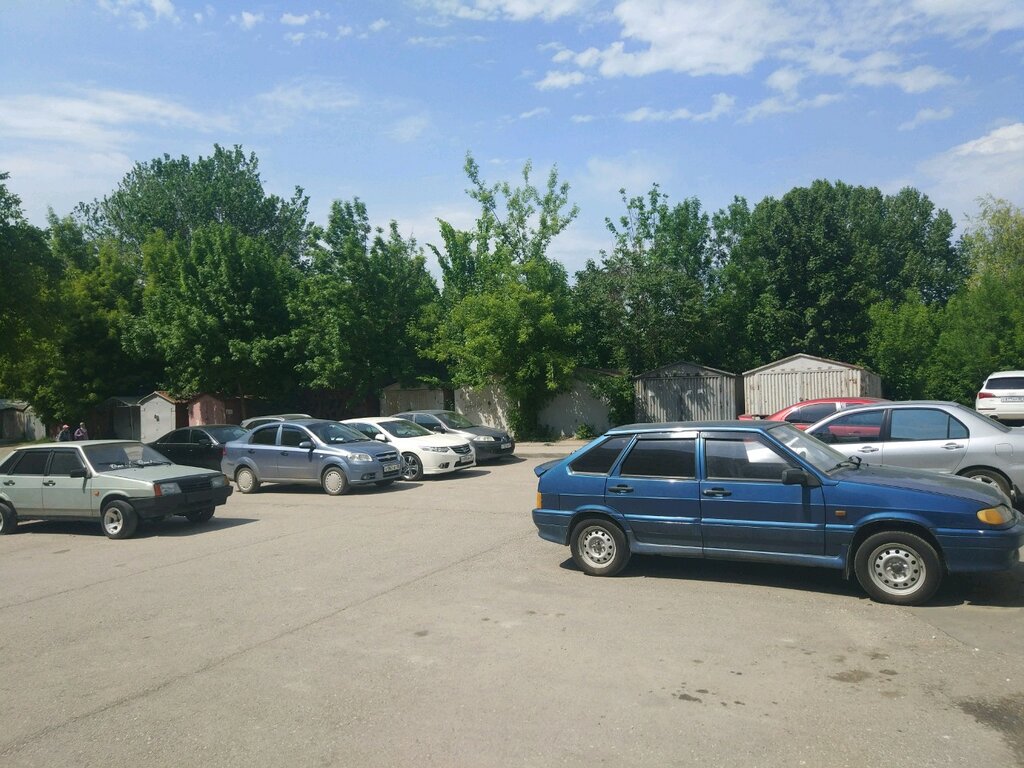 Otoparklar Car park, Simferopol (Akmescit), foto