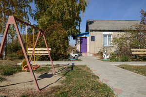 Гниловская сельская библиотека (ulitsa Lenina No:20, selo Gniloye), kütüphaneler  Voronejskaya oblastından