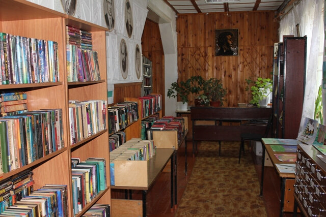 Kütüphaneler Тегульдетская районная централизованная библиотечная система, Tomskaya oblastı, foto