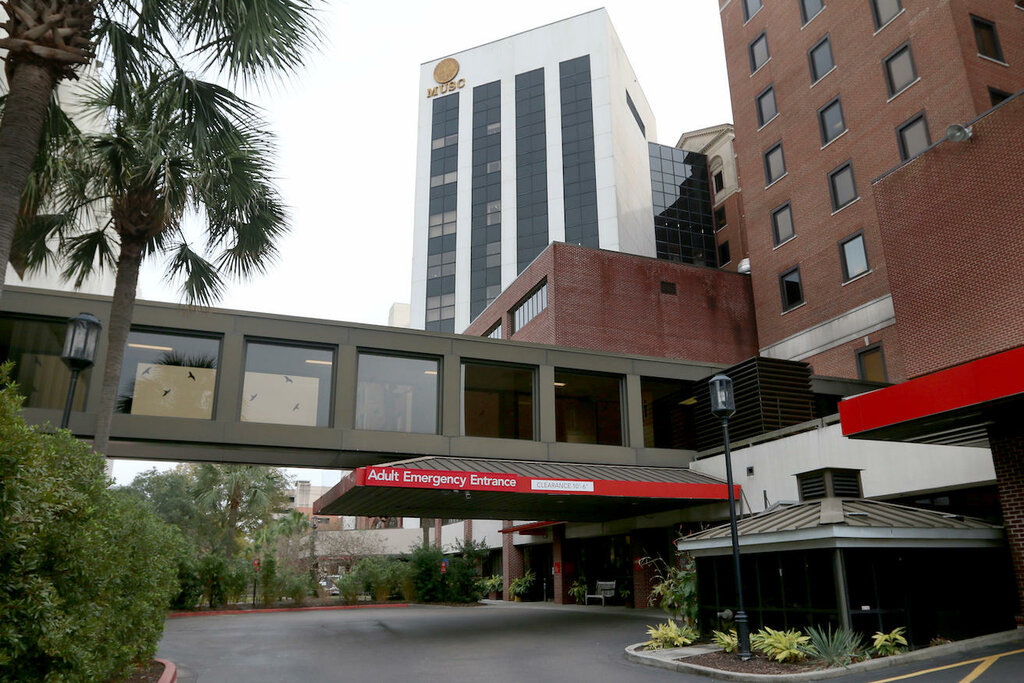 Tıp merkezleri ve klinikler Musc Health Gamma Knife at University Medical Center, Güney Carolina, foto