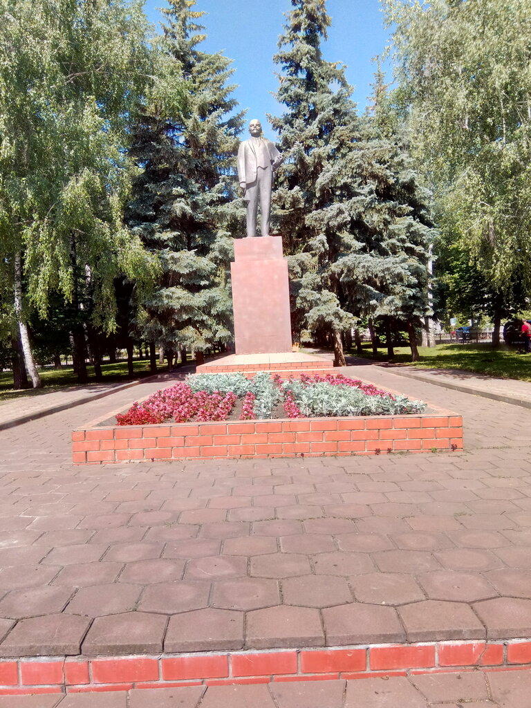 Anıt, heykel В.И. Ленин, Lipetskaya oblastı, foto