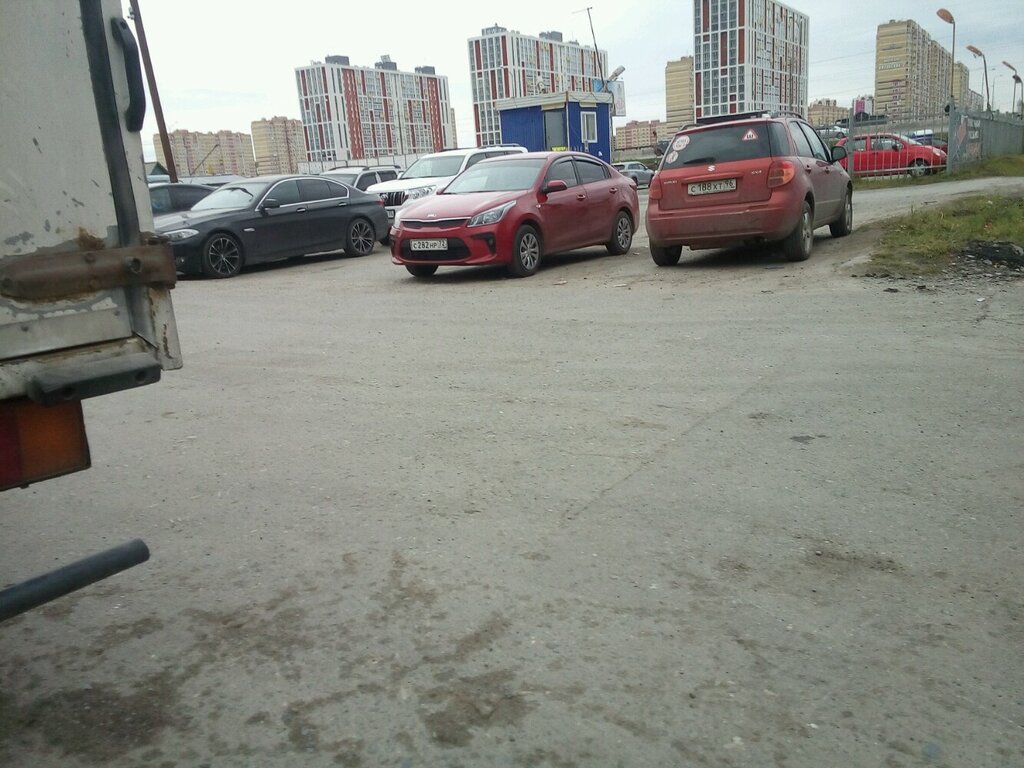 Otoparklar Car park, Tiumen, foto