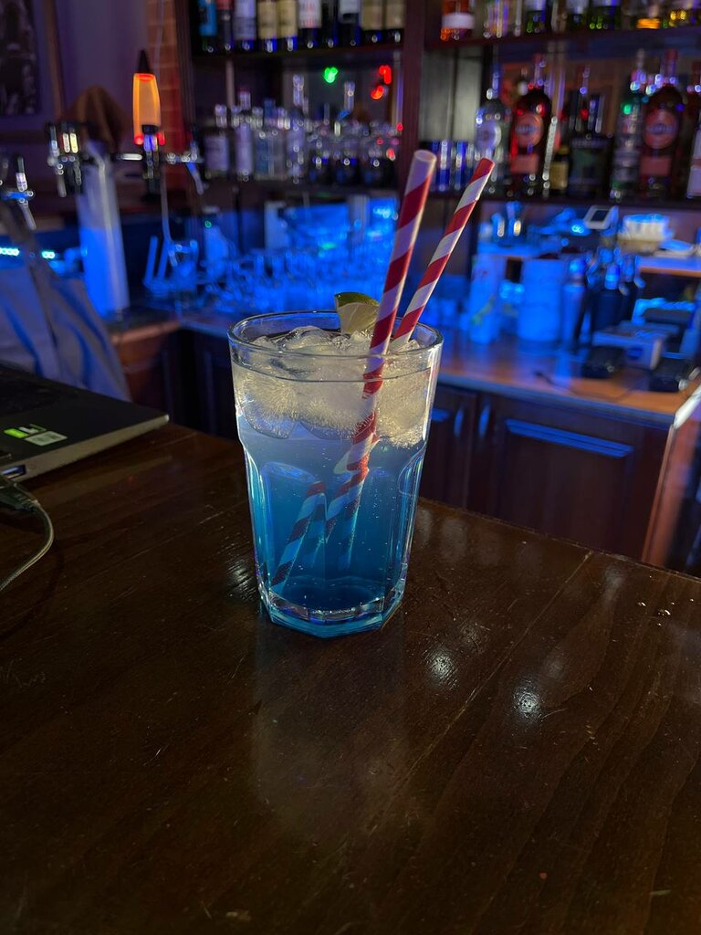 Bar Odnazhdy V Tarantino, Yekaterinburg, foto