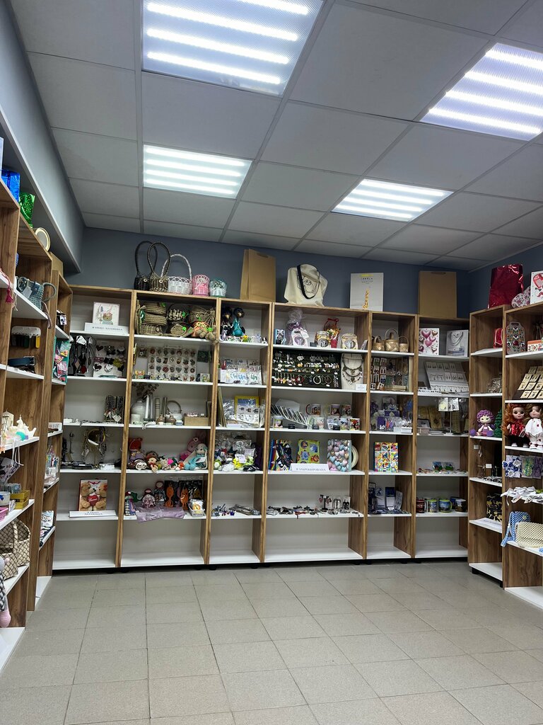 Hediyelik eşya mağazaları На полке, Velikiy Novgorod, foto