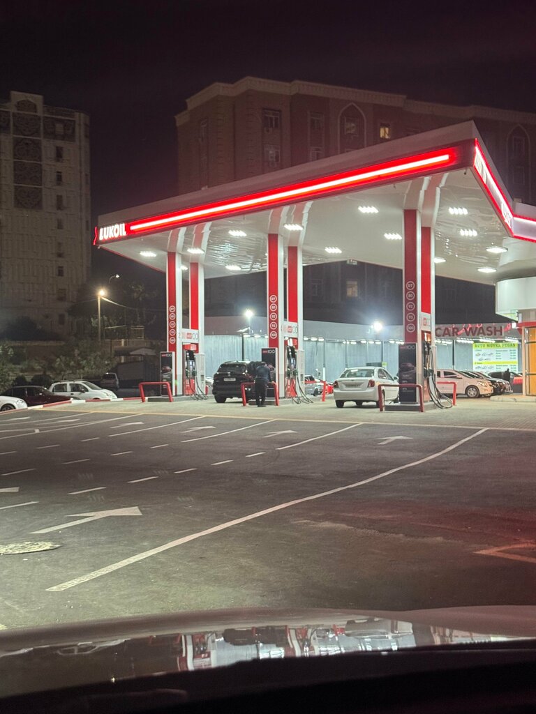 Benzin istasyonu Lukoil, Taşkent, foto