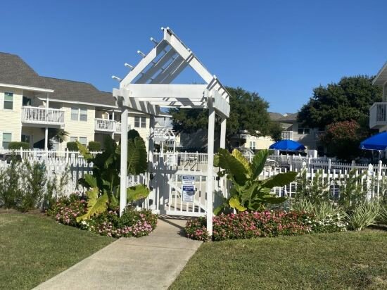 Otel Expansive Canal View and Private Deck - Cozy Coastal Haven, Destin, foto