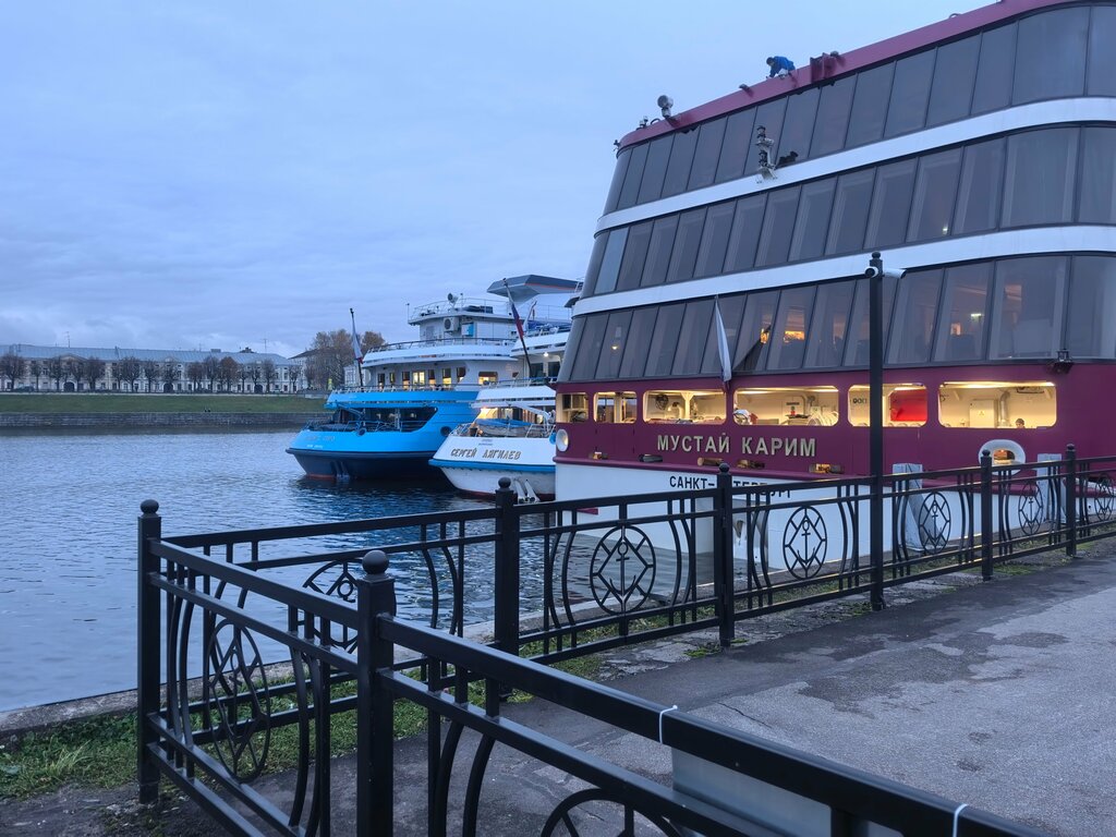 i̇skele Пассажирский причал судов дальнего следования Тверь, Tver, foto