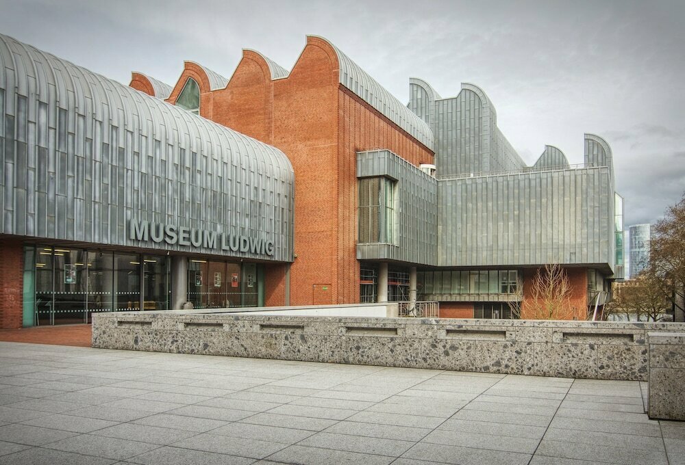 Otel Holiday Inn Express Cologne Muelheim, Köln, foto