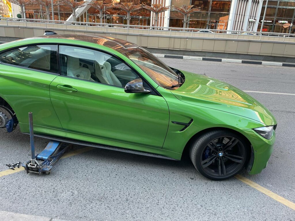 Oto lastik tamiri Tire service, Moskova, foto