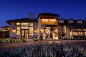 Sanctuary Beach Resort Marina (California, Monterey County, Marina), otel  Marina'dan