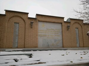 Memorial to Soldiers Who Fell in Wwii (Kogon koʻchasi No:56, Chaqar mahalla fuqarolar yigʻini), anıt, heykel  Semerkant'tan