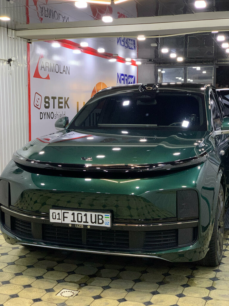 Araç camlarının renklendirilmesi Tinting, Kokand, foto