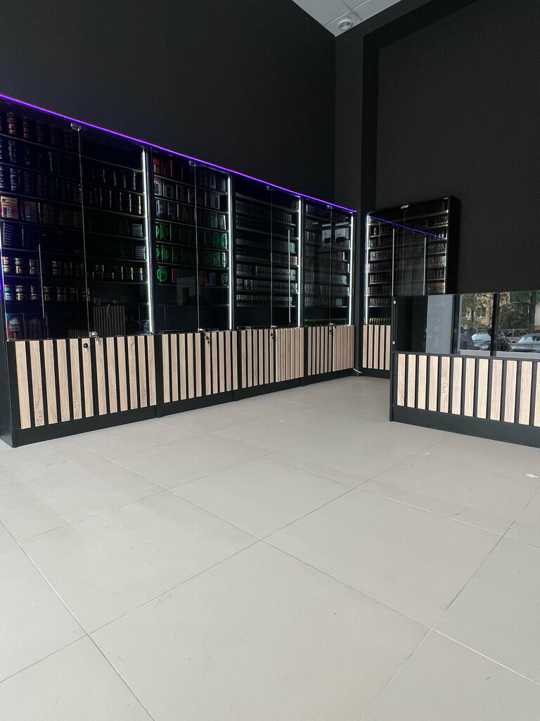 Tütün, sigara mağazaları Табак и Пар, İstra, foto