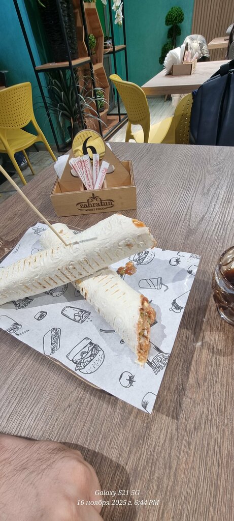 Kafe Zahratun Fast Food, Buhara, foto