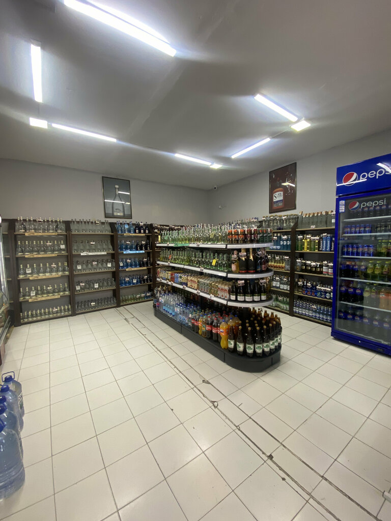 Alkollü içecekler Davr May Sharob 70/13, Karşı, foto