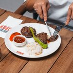 Köfte 'ci (İstanbul, Kadıköy, Suadiye Mah., Plaj Yolu Sok., 14B), kafe  İstanbul'dan