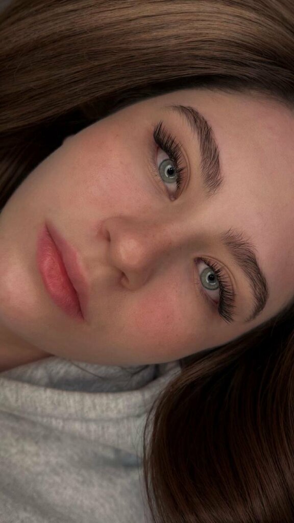 Kaş ve kirpik salonu Lasheswek, Krasnodar, foto