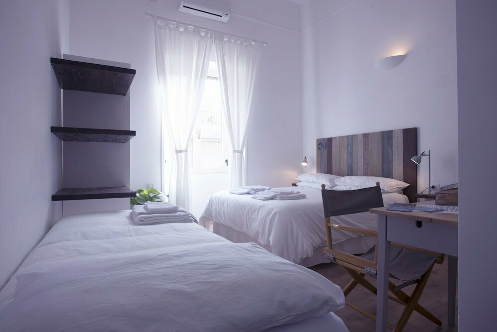 Otel B&b Università, Napoli, foto