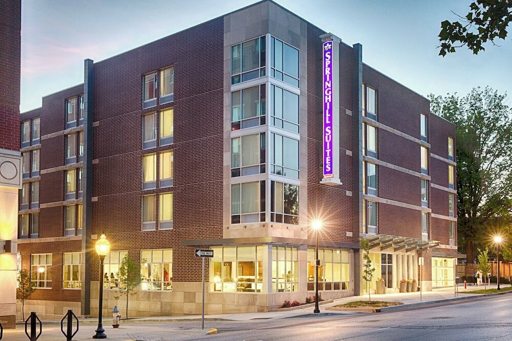Otel SpringHill Suites by Marriott Bloomington, Bloomington, foto