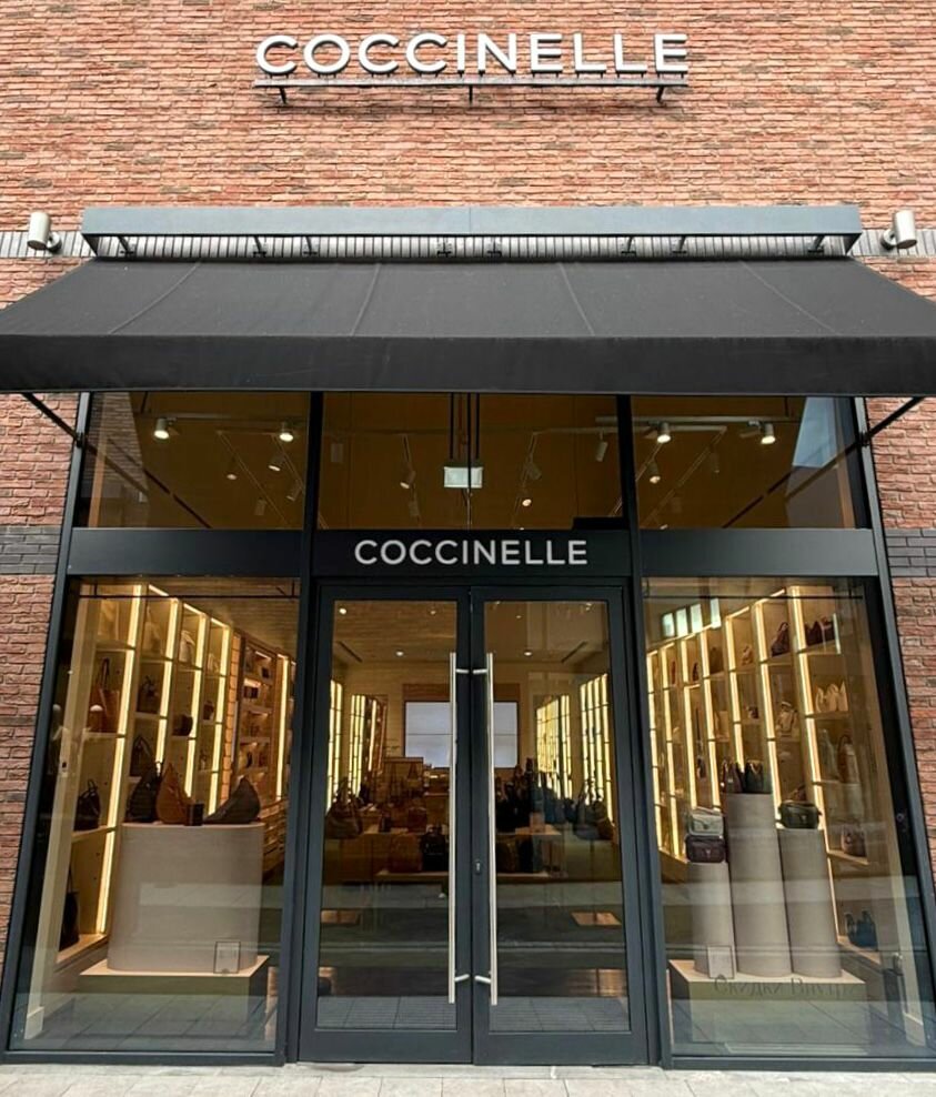 Çanta ve valiz mağazaları Coccinelle, Moskova ve Moskovskaya oblastı, foto