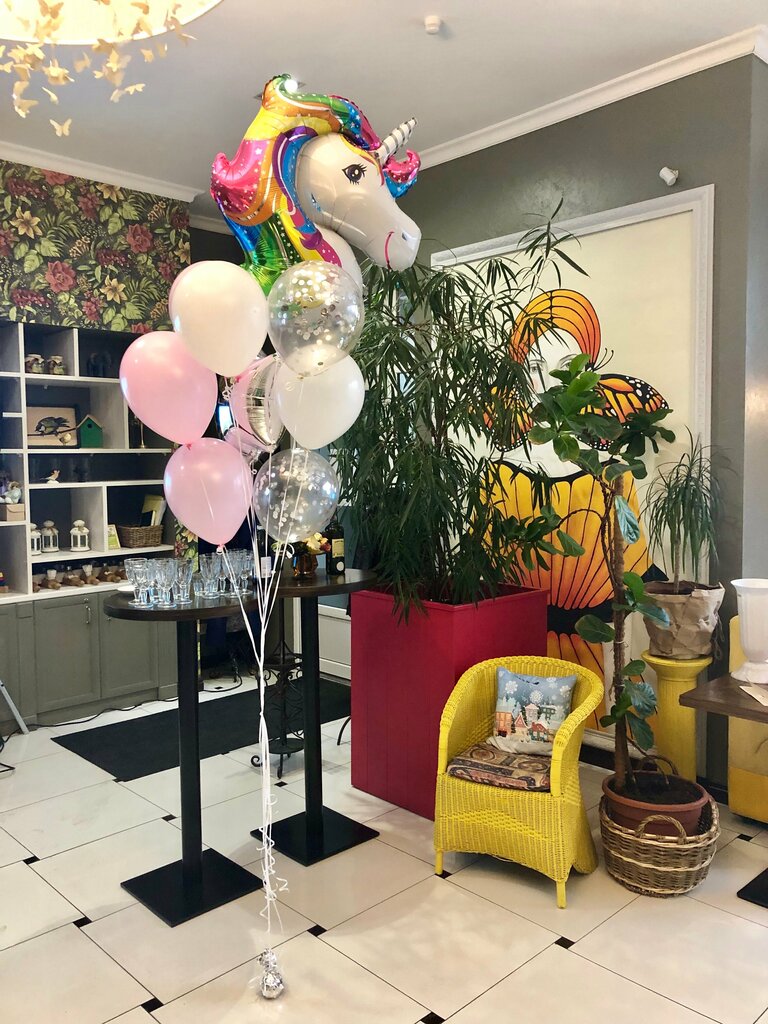 Kutlama ürünleri Veselaya Zateya, Tolyatti (Togliatti), foto