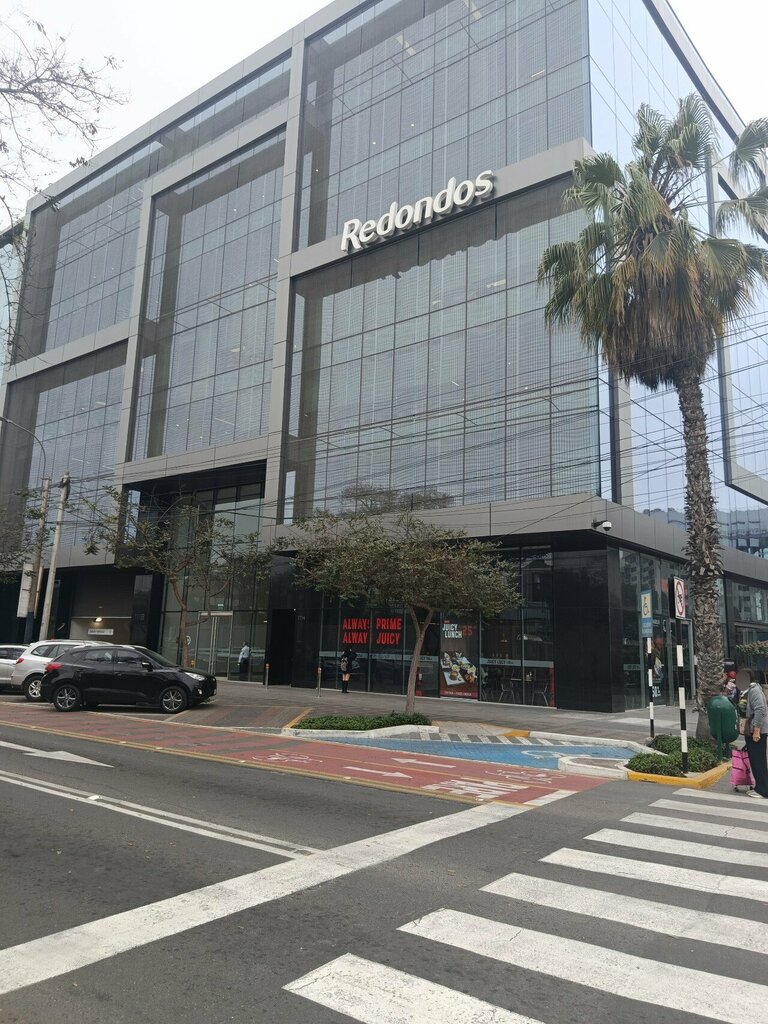 Kümes hayvanları çiftliği Redondos, Lima, foto