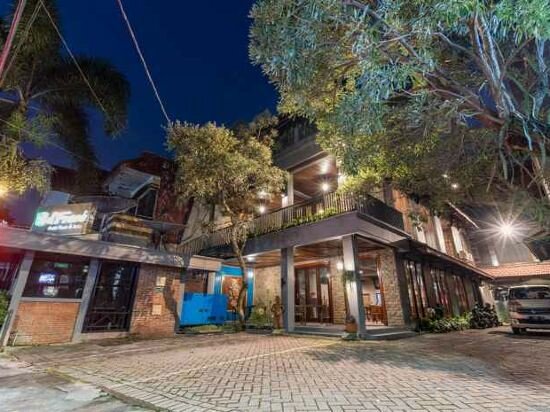 Otel D'Fresh Guesthouse, Malang, foto